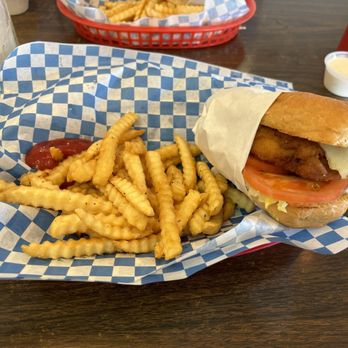 FINS DRIVE IN - Updated October 2024 - 95 Photos & 159 Reviews - 4090 ...