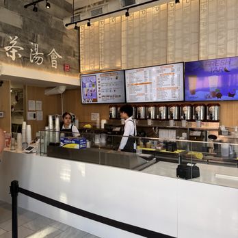 TP TEA - Updated January 2026 - 798 Photos & 376 Reviews - 679 S King ...