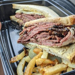 ROWDY HALL - Updated October 2025 - 118 Photos & 240 Reviews - 177 Main ...