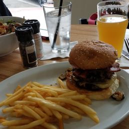 GRIT 2C - Updated December 2025 - 181 Photos & 260 Reviews - 212 S ...