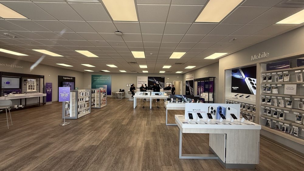 XFINITY STORE BY COMCAST BRANDED PARTNER - Updated October 2025 - 11 ...