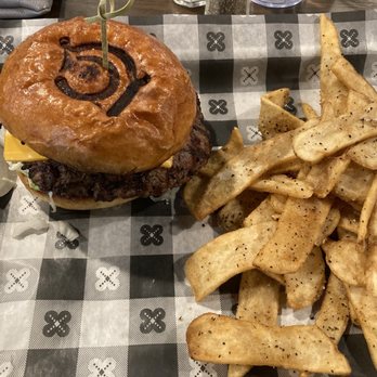 THE LOADING CHUTE - Updated December 2025 - 12 Photos - 114 N 3rd St ...