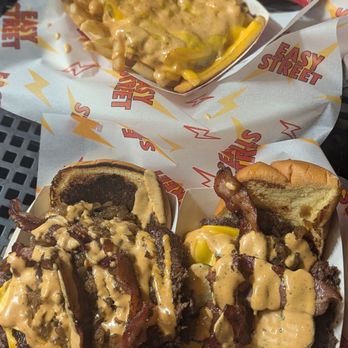 EASY STREET BURGERS - Updated June 2024 - 908 Photos & 784 Reviews ...