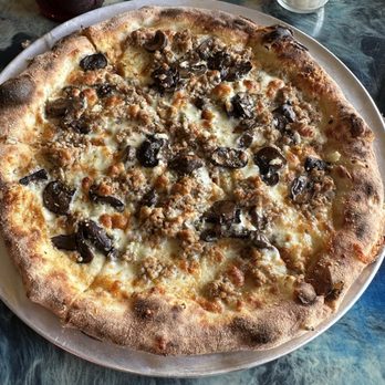 GROUNDLING PIZZA - Updated August 2025 - 101 Photos & 69 Reviews ...