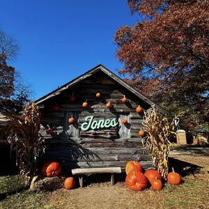 HOMESTEAD FARM OF JONES FAMILY FARMS - Updated December 2024 - 323 ...