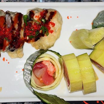 YOSAKE - Updated November 2024 - 373 Photos & 284 Reviews - 33 S Front ...