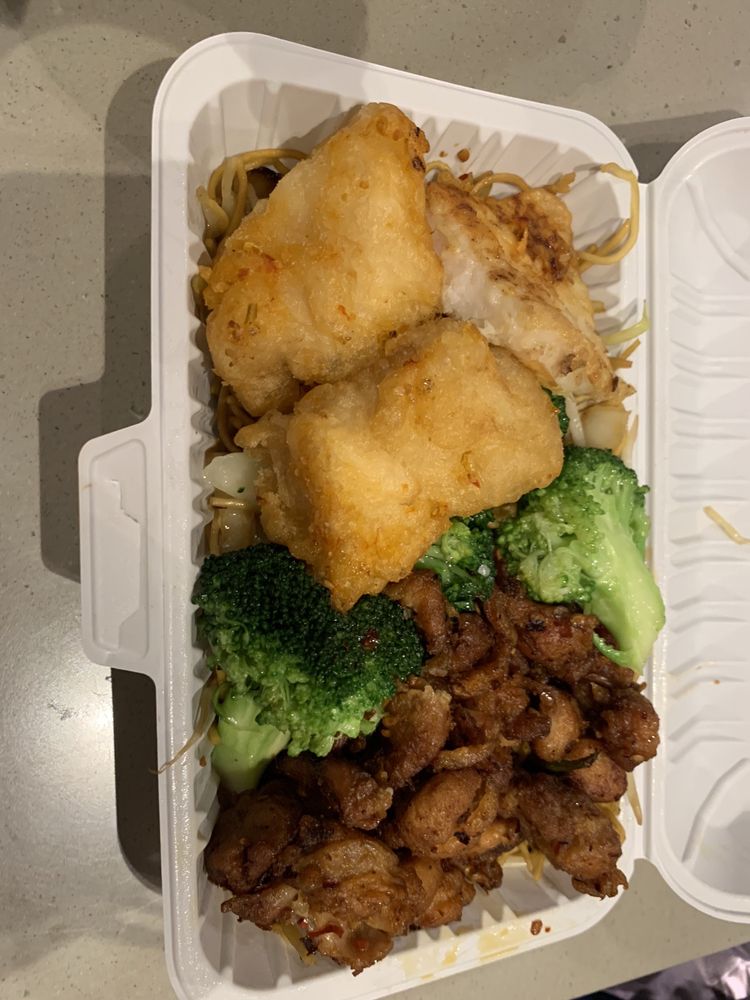 SHANGHAI 360 - Updated April 2024 - 260 Yonge Street Toronto, Toronto ...