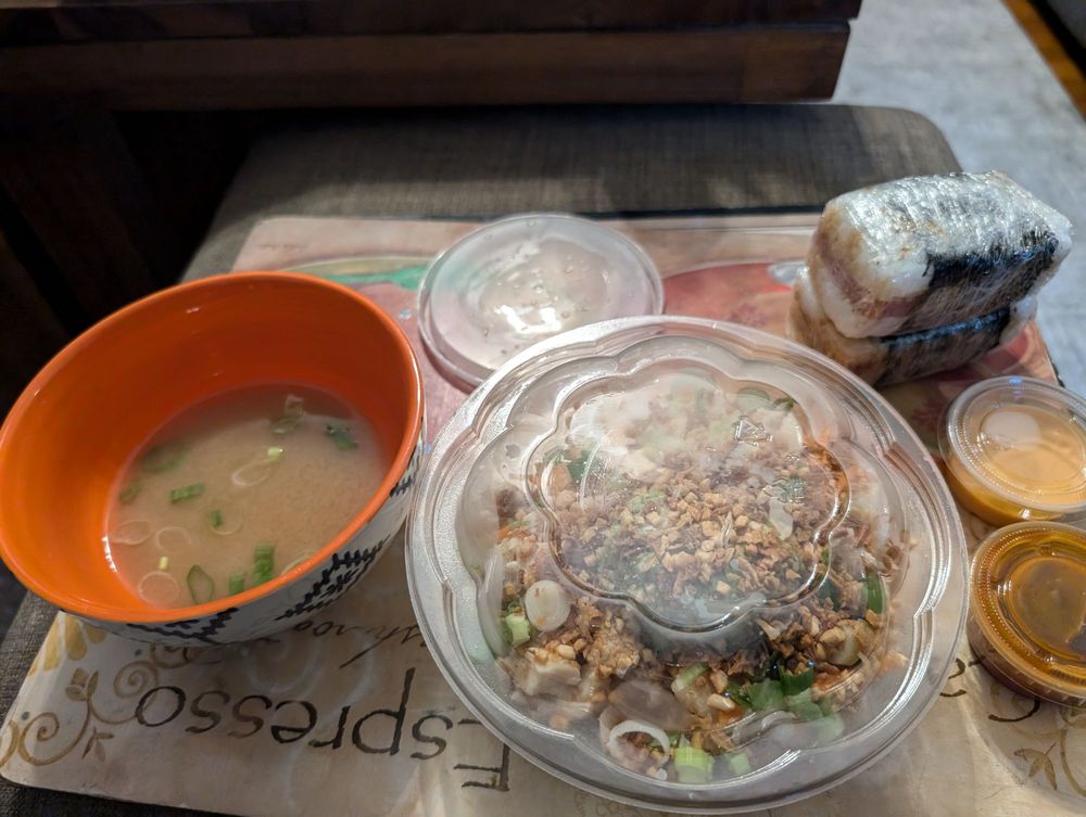 Photos of POKEMOTO - Updated August 2024 - 28 Photos - 134 Nahatan St ...