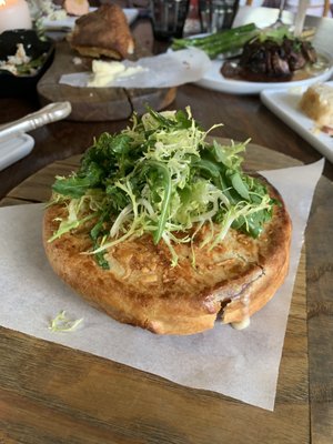 ROYAL HEN - Updated December 2025 - 354 Photos & 372 Reviews - 311 ...