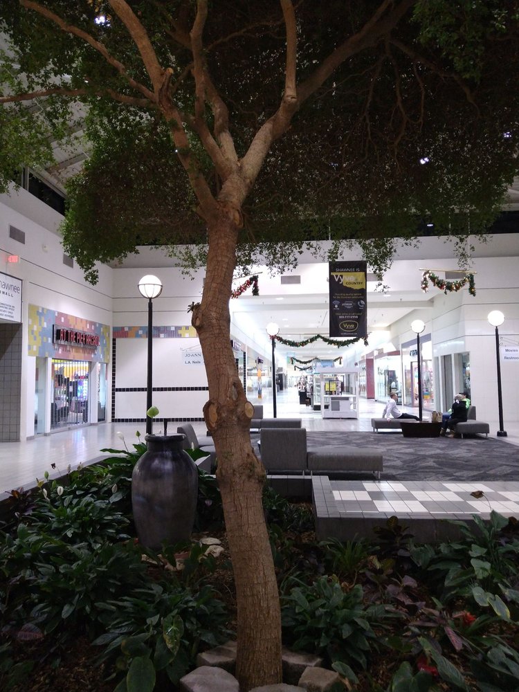 SHAWNEE MALL - Updated May 2025 - 4901 N Kickapoo Ave, Shawnee ...