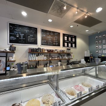 SARAH’S HANDMADE ICE CREAM RIVER ROAD - Updated June 2025 - 150 Photos ...