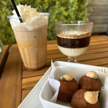 TIKI JAVA JAX - Updated June 2025 - 252 Photos & 34 Reviews - 5711 ...