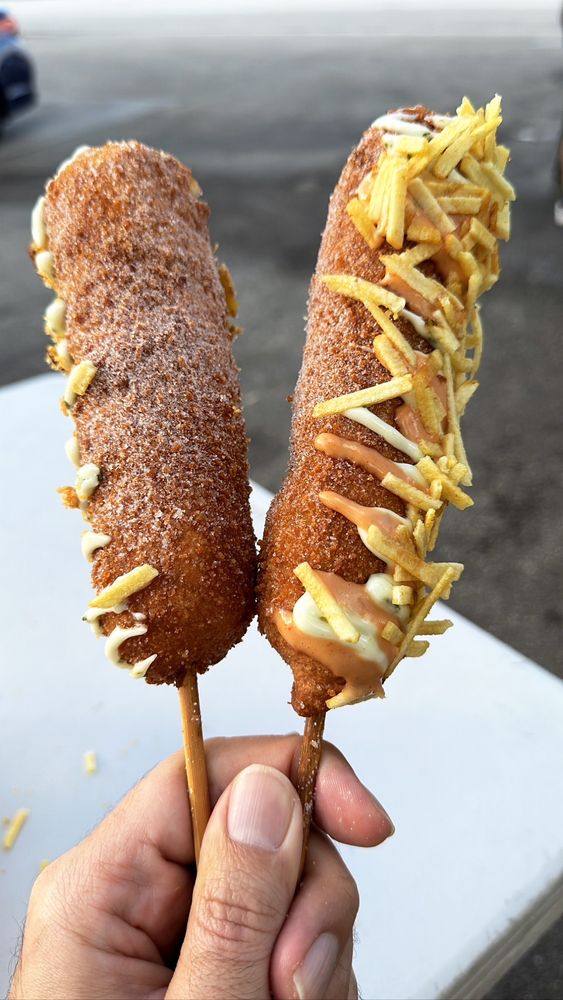 CRISPY STREETS - Updated December 2025 - 100 Photos & 75 Reviews - 1405 ...