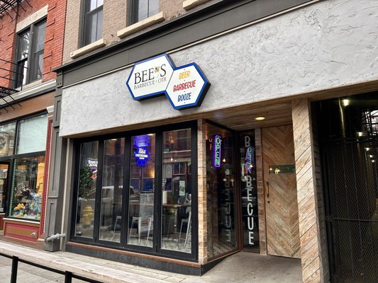 BEE’S BARBECUE - OTR - Updated October 2025 - 81 Photos & 72 Reviews ...