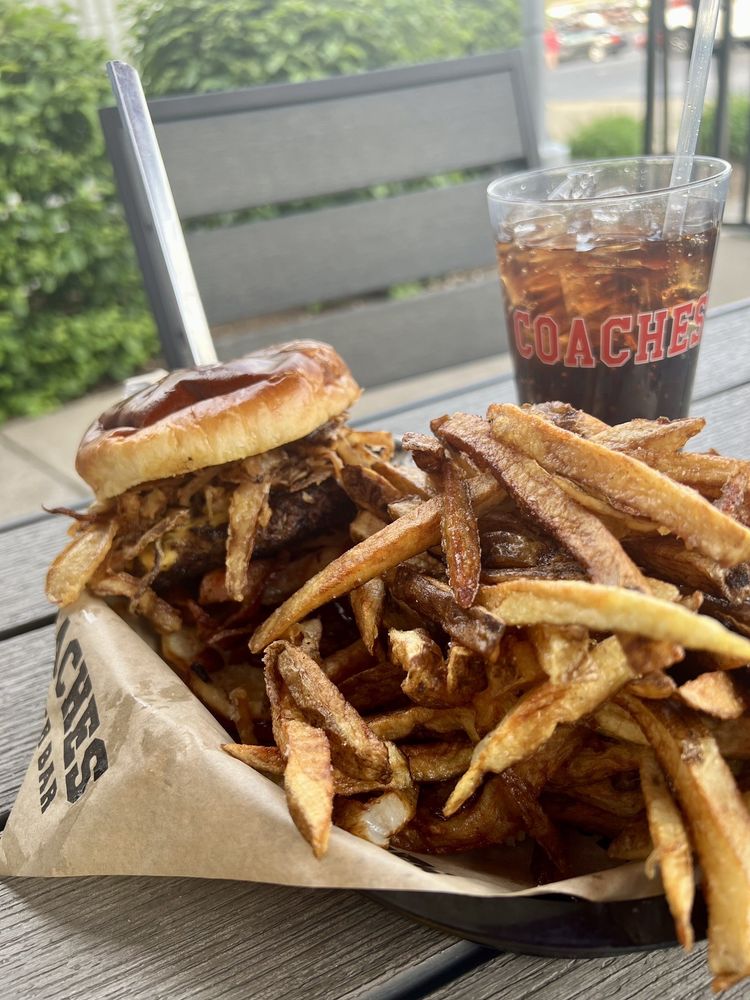 COACHES BURGER BAR - Updated October 2025 - 15 Photos & 17 Reviews ...