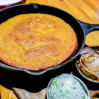 MAPLE TREE INN - Updated November 2024 - 812 Photos & 719 Reviews ...