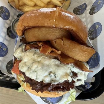 5TH STREET BURGER & FRIES - Updated February 2025 - 116 Photos & 94 ...