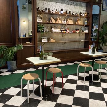 LE BOTANISTE - Updated May 2024 - 67 Photos & 26 Reviews - 11 W 42nd St ...