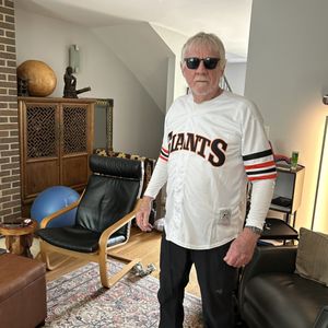 AARON E FUCHS, MD - FUCHS DERMATOLOGY - Updated January 2026 - 40 ...