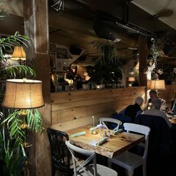 EMRY’S GARDEN - Updated July 2025 - 92 Photos & 68 Reviews - 2 King St ...