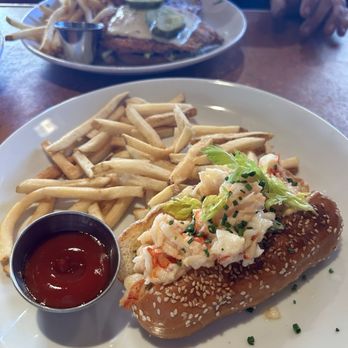 THE BEACHCOMBER CAFE - Updated August 2024 - 5050 Photos & 3321 Reviews ...