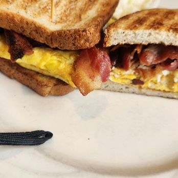 SWEET HOLLOW DINER - Updated June 2025 - 150 Photos & 160 Reviews - 100 ...