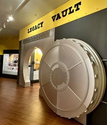 LODGE FACTORY STORE - Updated May 2025 - 94 Photos & 52 Reviews - 220 E ...