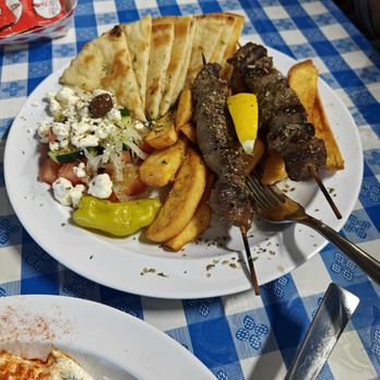 YIA YIA’S HOUSE OF GYROS - Updated October 2025 - 196 Photos & 390 ...