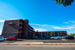 SUMMIT VIEW INN - Updated October 2025 - 13 Photos - 11800 E Colfax Ave ...