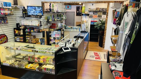 PUFF ‘N STUFF - Updated October 2025 - 10 Reviews - 121 E Chestnut St ...