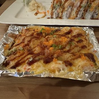 ZEN TORO JAPANESE BISTRO & SUSHI BAR - Updated January 2025 - 614 ...