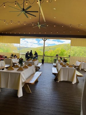 HEF’S HUT BAR AND GRILL - Updated December 2025 - 49 Photos - 414 ...