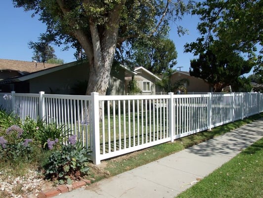 OUTDOOR LIVING VINYL FENCING - Updated March 2025 - 271 Photos & 124 ...