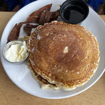 THE PERFECT LANDING RESTAURANT - Updated June 2024 - 482 Photos & 675 ...