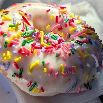 ROCKLIN DONUTS & CINNAMON - Updated August 2025 - 670 Photos & 650 ...