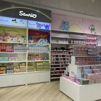 MINISO - Updated December 2025 - 15 Photos - 2223 SE Tualatin Valley ...