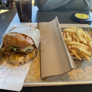 SUPER DUPER BURGERS - 899 Photos & 662 Reviews - 2003 Diamond Blvd ...