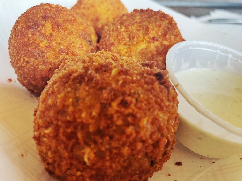 NAUTI BEAVER HUT - Updated June 2025 - 54 Photos & 89 Reviews - 1701 ...