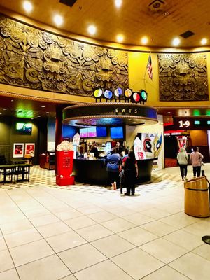 CINEMARK 18 AND XD - Updated December 2025 - 129 Photos & 158 Reviews ...