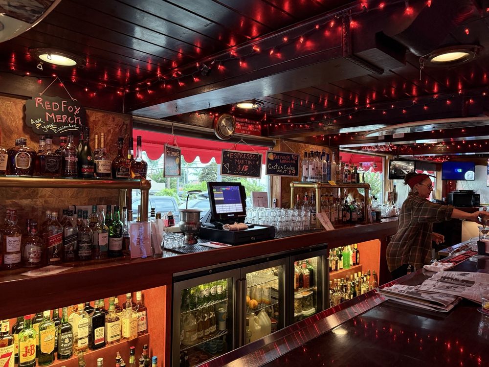 RED FOX LOUNGE - Updated October 2025 - 60 Photos & 105 Reviews - 220 S ...