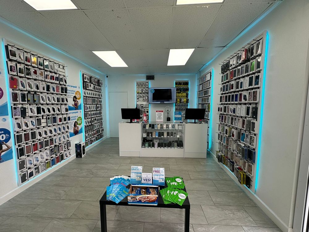 MR PHONE PRO - Updated December 2025 - 25 Photos - 2707 US-92, Lakeland ...