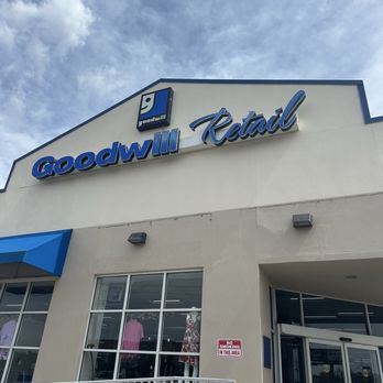 GOODWILL INDUSTRIES-SUNCOAST - Updated October 2025 - 73 Photos & 49 ...