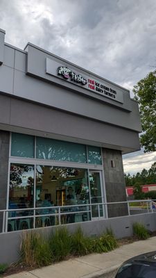 MOO THRU - HERNDON - Updated September 2025 - 67 Photos & 42 Reviews ...