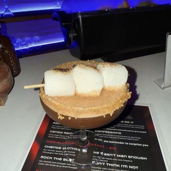 APEX ROOFTOP BAR AND LOUNGE - Updated December 2025 - 36 Photos & 16 ...