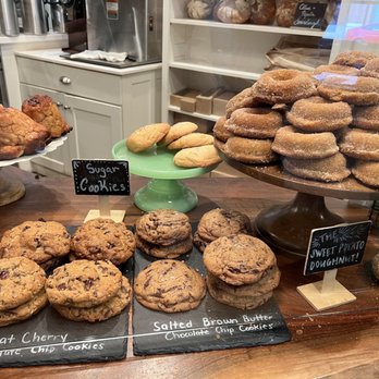 BLOOM BAKE SHOP - Updated May 2024 - 225 Photos & 186 Reviews - 1851 ...