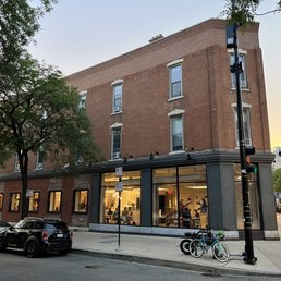 ESME - Updated July 2025 - 759 Photos & 131 Reviews - 2200 N Clark St ...