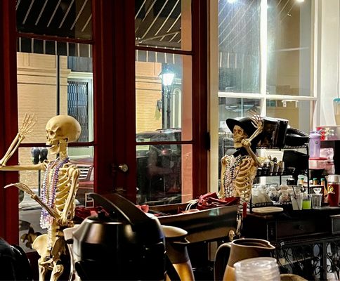 THE NEW ORLEANS VAMPIRE CAFE - 607 Photos & 266 Reviews - 801 Royal St ...