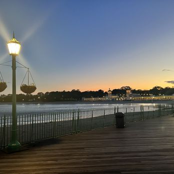 TIKI BEACH PIER RESTAURANT - Updated August 2025 - 97 Photos & 64 ...