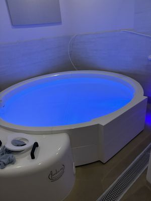 FLOAT MILWAUKEE - Updated November 2025 - 62 Photos & 50 Reviews - 211 ...