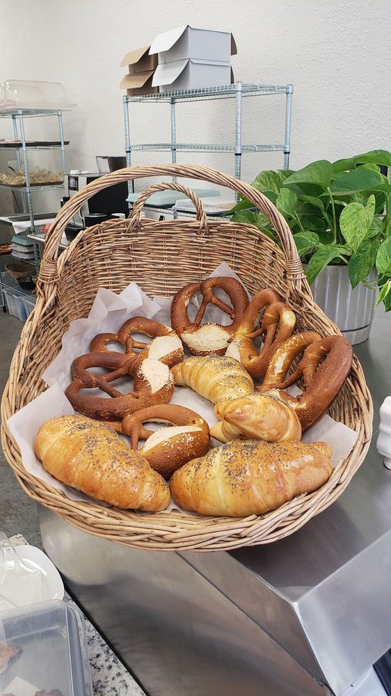 CRUMBLES & CREAM - Updated September 2025 - 40 Photos & 14 Reviews ...